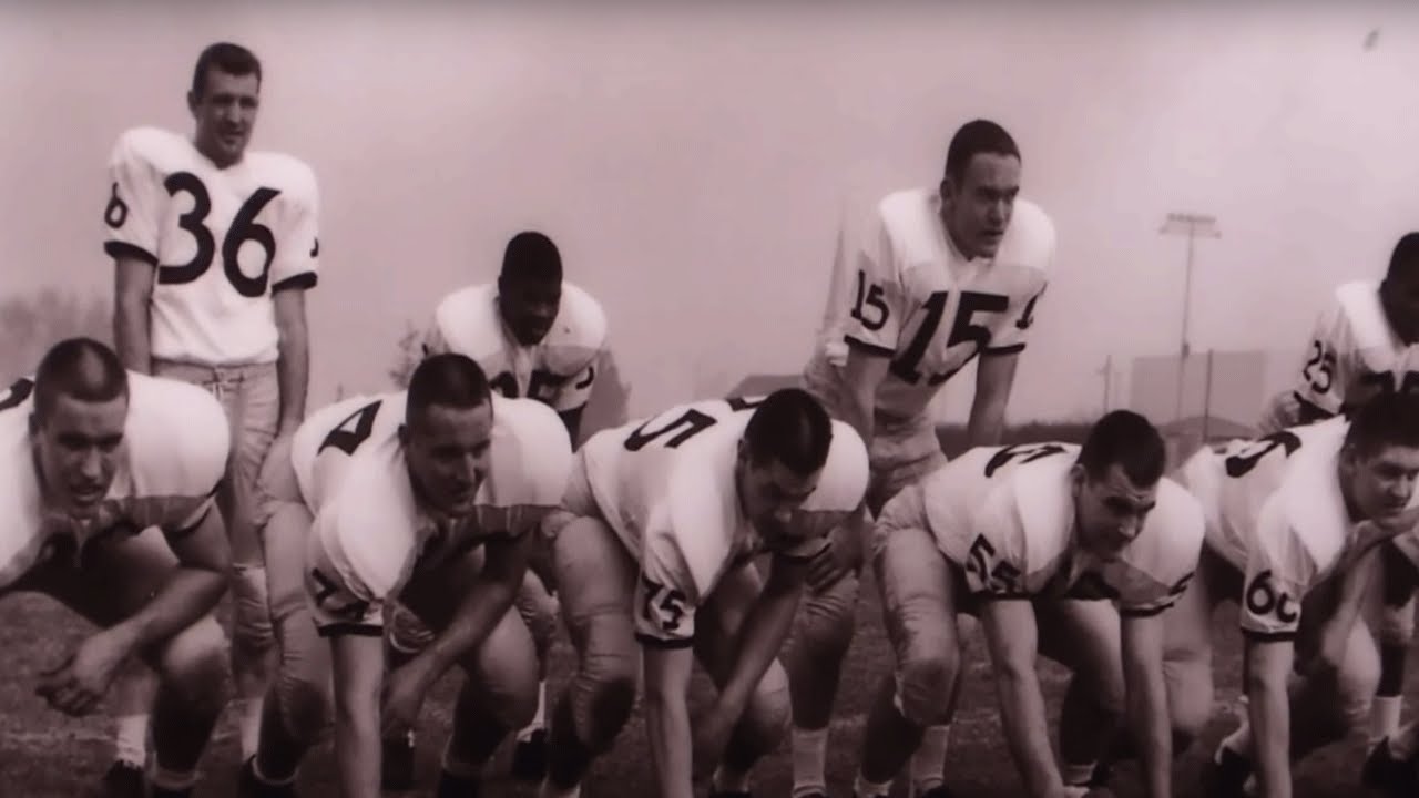 Bob Schloredt - Football Hall of Famer: Net Worth, Detailed Information - CollegeNetWorth.com