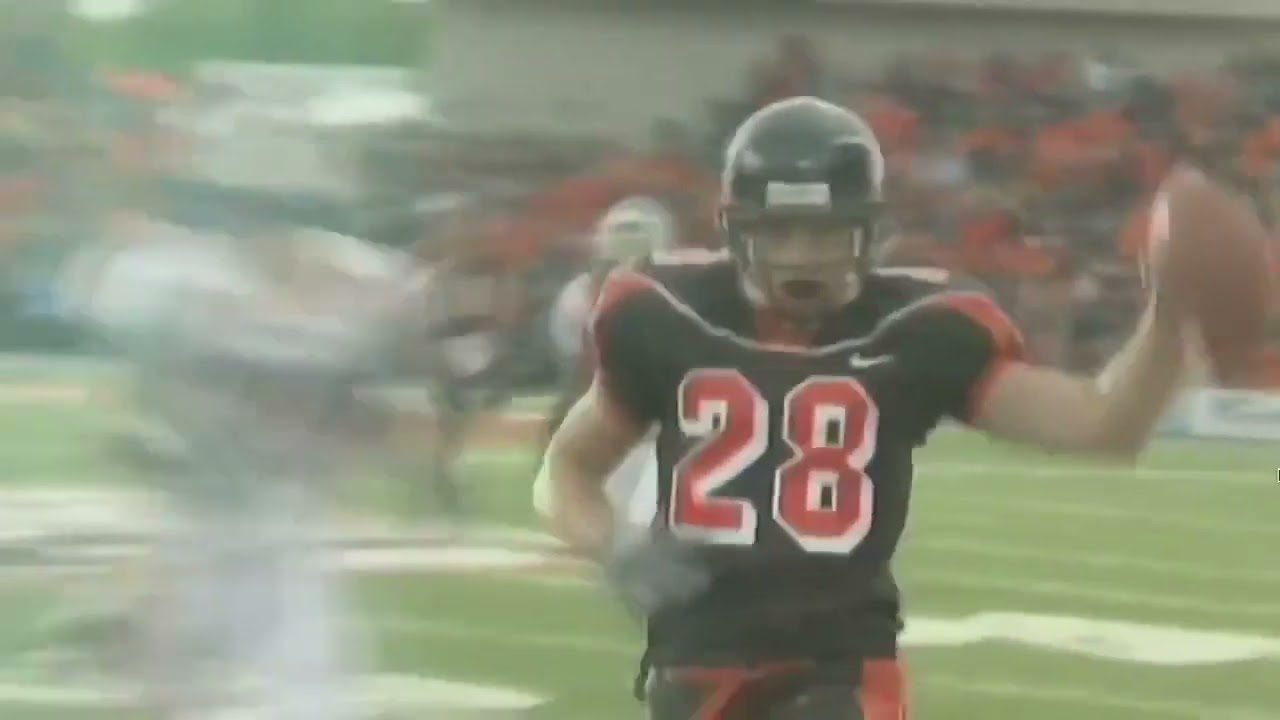 Mike Hass - Football Hall of Fame: Net Worth, Detailed Information - CollegeNetWorth.com