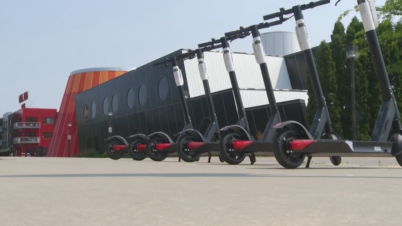 Quavion Bird - Central Michigan NIL Deals, Net Worth, Player ...