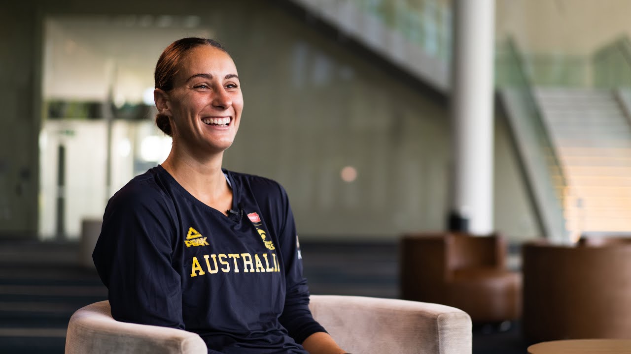 Stephanie Talbot - Team Net Worth, Contract, Detailed Information ...