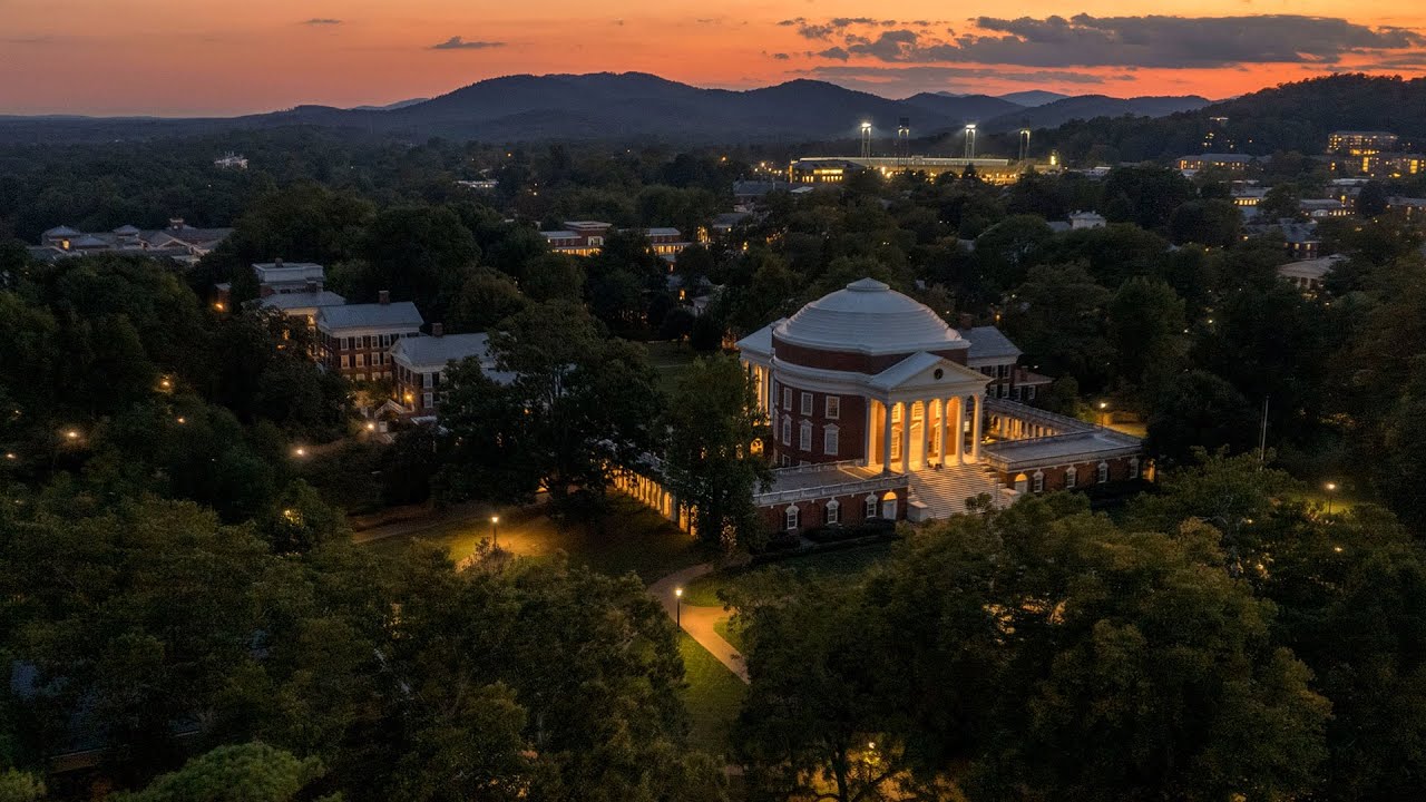 Travel Guide to University of Virginia - CollegeNetWorth.com